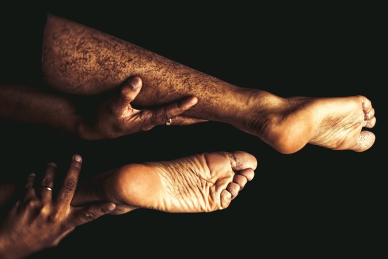 Creative Feet Picture Ideas (+ Selling & Shooting Tips)