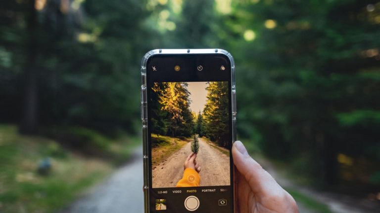 Blackmagic Camera iOS Review: Pro Video Controls for iPhone