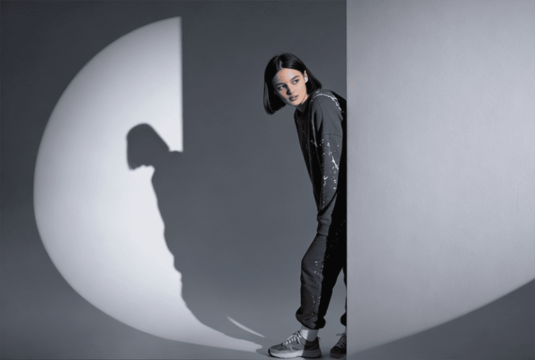 Shadow Photography Poses for Dramatic Portraits
