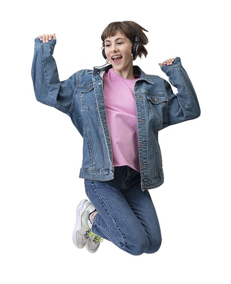 How to Master the ‘Ugly-Cool’ Posing Aesthetic for Gen Z Clients